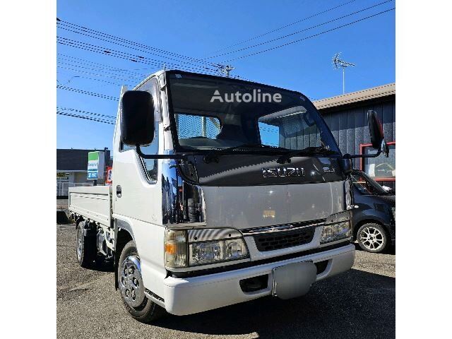 Isuzu ELF kamion s ravnom platformom < 3.5t