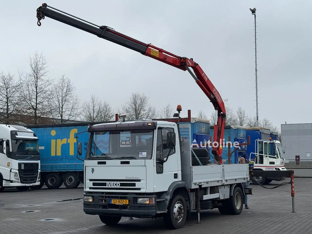 IVECO EuroCargo 120 E23 Fassi F95 Kraan kamion s ravnom platformom