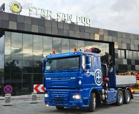 DAF XF 6x4 FASSI 450 Euro 5 FLY JIB WINDE 5th kamion s ravnom platformom