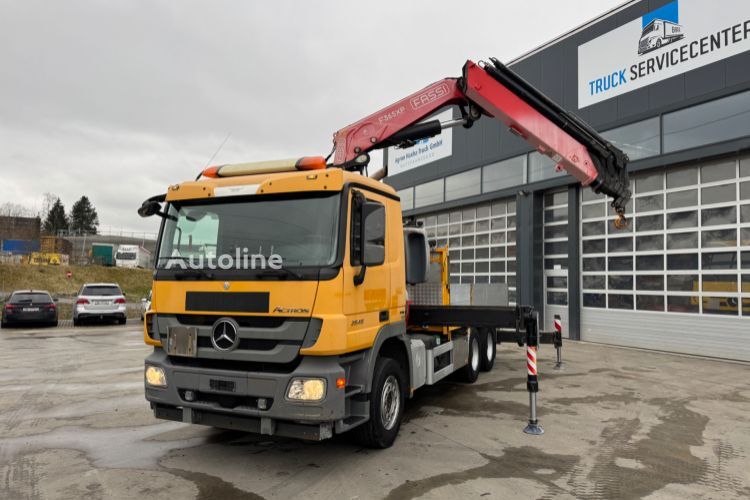 Mercedes-Benz Actros 2646 6x4 Fassi 365-7 kamion s ravnom platformom