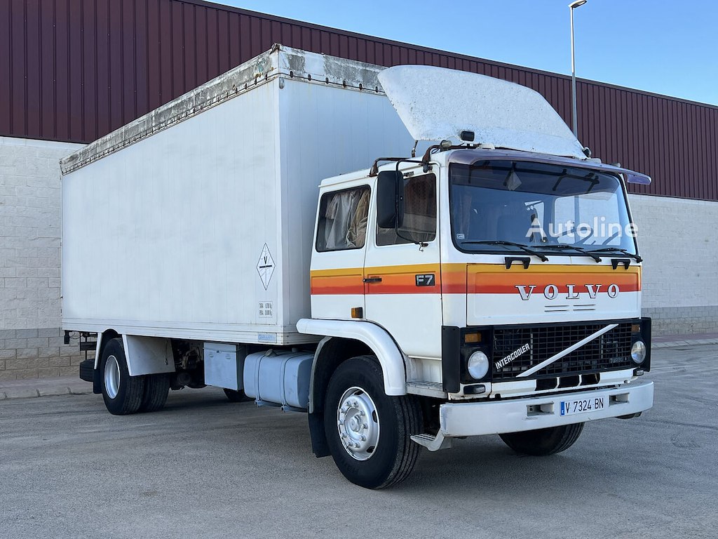 Volvo F7 kamion furgon