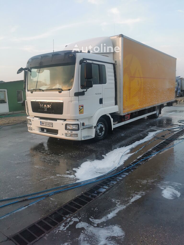 MAN TGL 12.250 kamion furgon