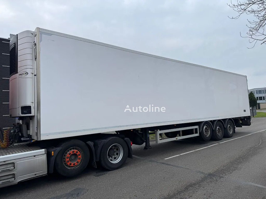 Lamboo 3 AXLE SAF + CARRIER VECTOR 1550 + TÜV 11-2025 poluprikolica hladnjača