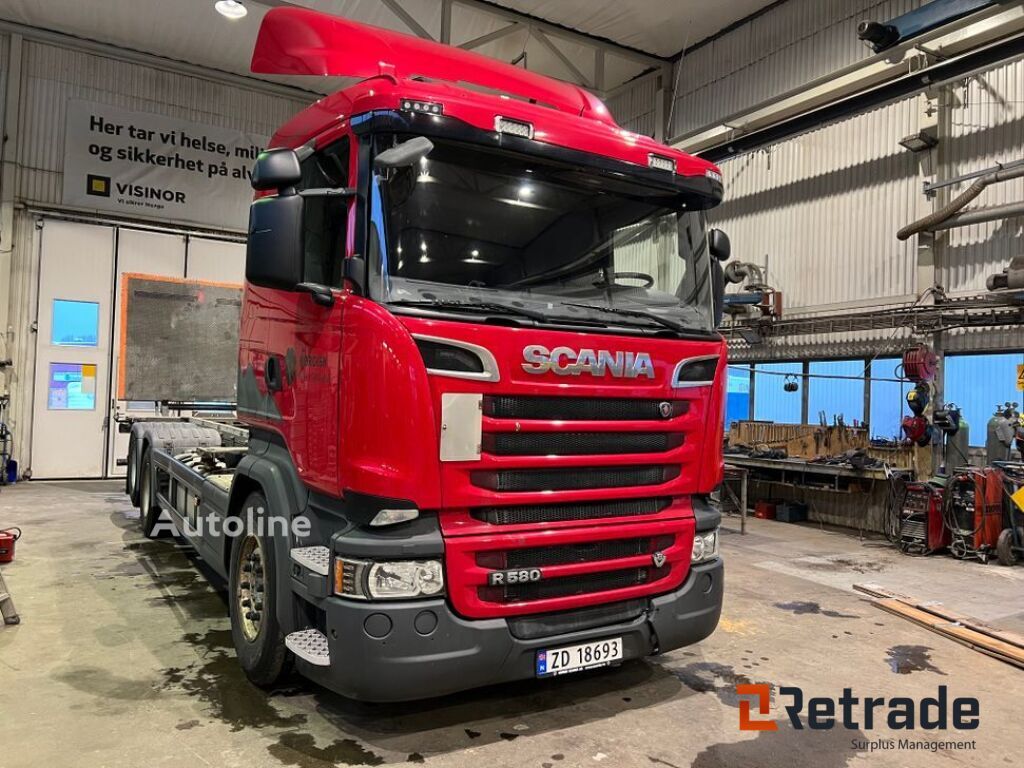 Prodaje se Scania R580 kamion šasija na aukciji