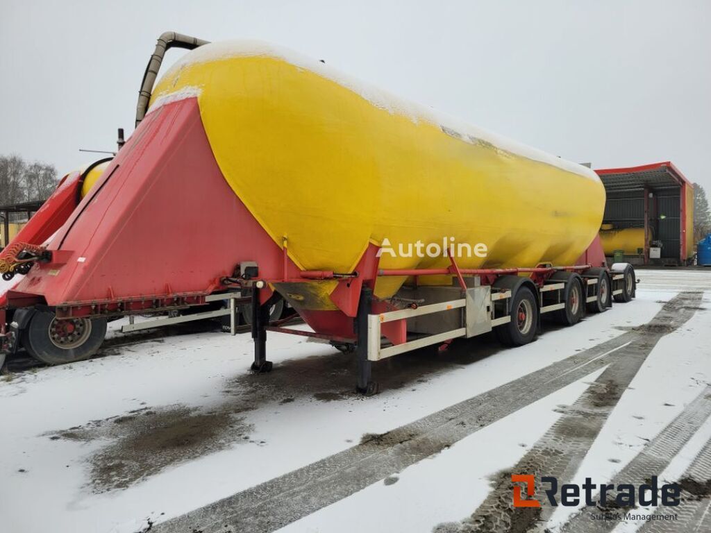 Prodaje se Interconsult STFV4-58CAI 4-axligt bulktrailer tanktrailer anpassad för biomal cisternu silos na aukciji