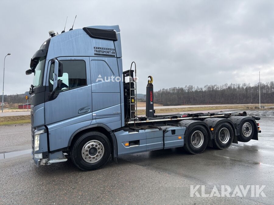 Prodaje se Volvo FH 540 rol kiper sa kukom na aukciji