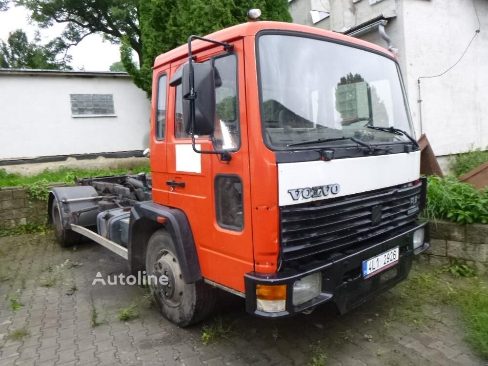 Volvo FL 614 kontejner kamion rol kiper