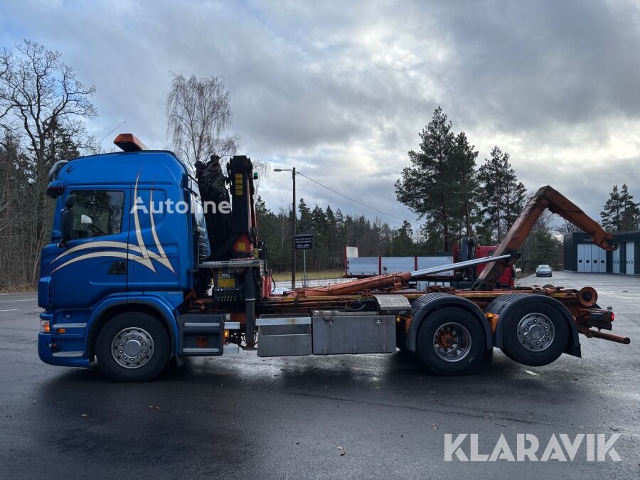 Prodaje se Scania G400 6X2 rol kiper sa kukom na aukciji