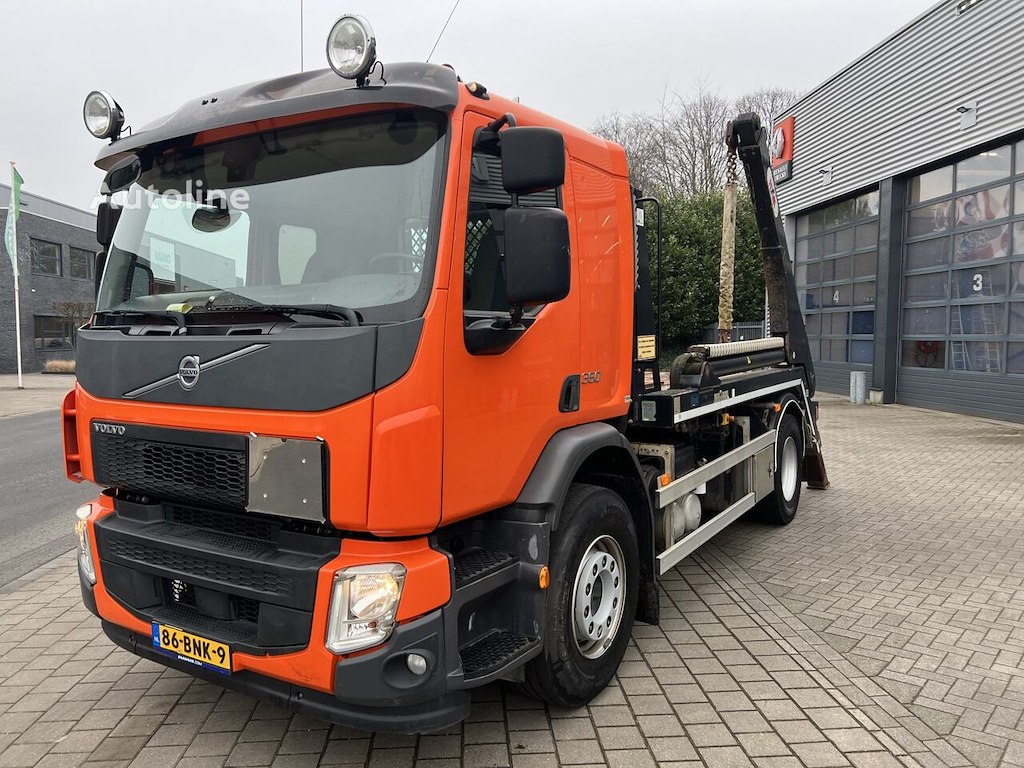 Volvo FE 350 / HYVA 14TON/ SLAAPCABINE / AIRCO / STANDKACHEL/ kamion autopodizač kontejnera