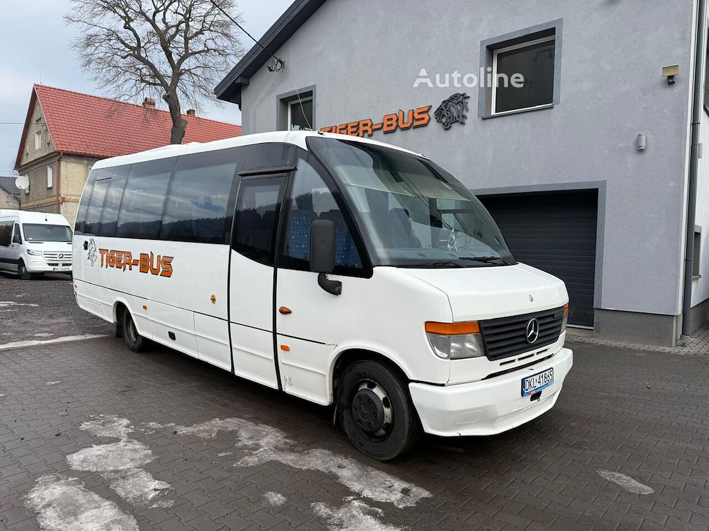 Mercedes-Benz Vario 818 Wing turistički autobus