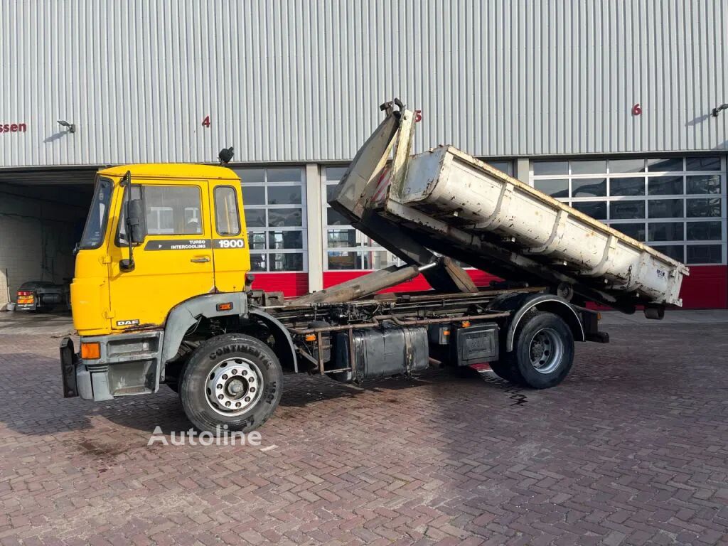 DAF 1900 F HAAKARM vozilo za prevoz kontejnera