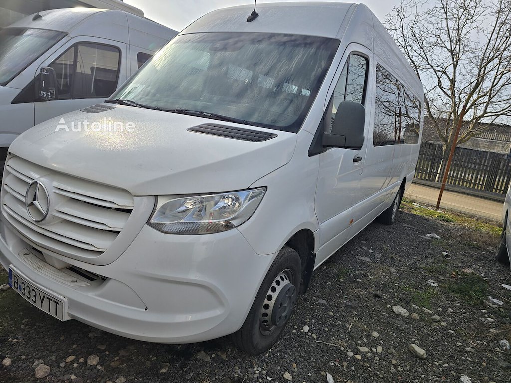 Mercedes-Benz Sprinter putnički minibus