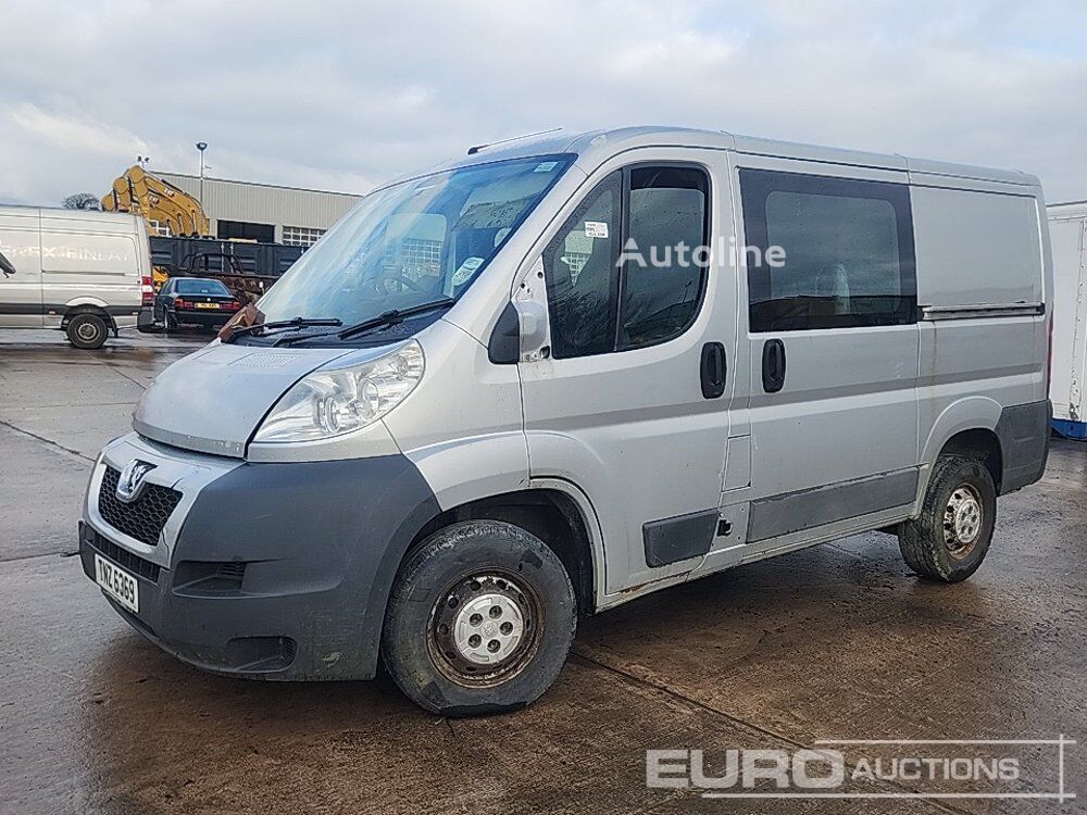 Prodaje se Peugeot Boxer kombi minibus na aukciji