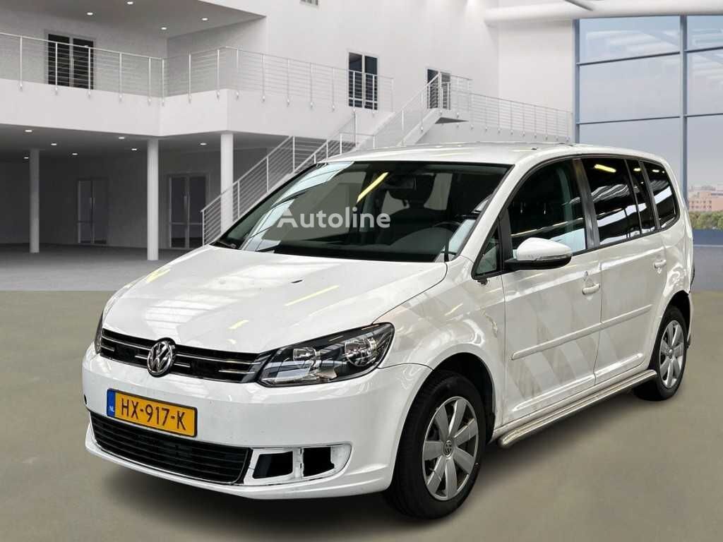 Prodaje se Volkswagen Touran minivan na aukciji