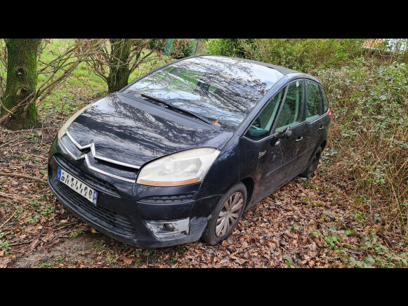 Prodaje se Citroen C8 HDI 1,6 minivan na aukciji