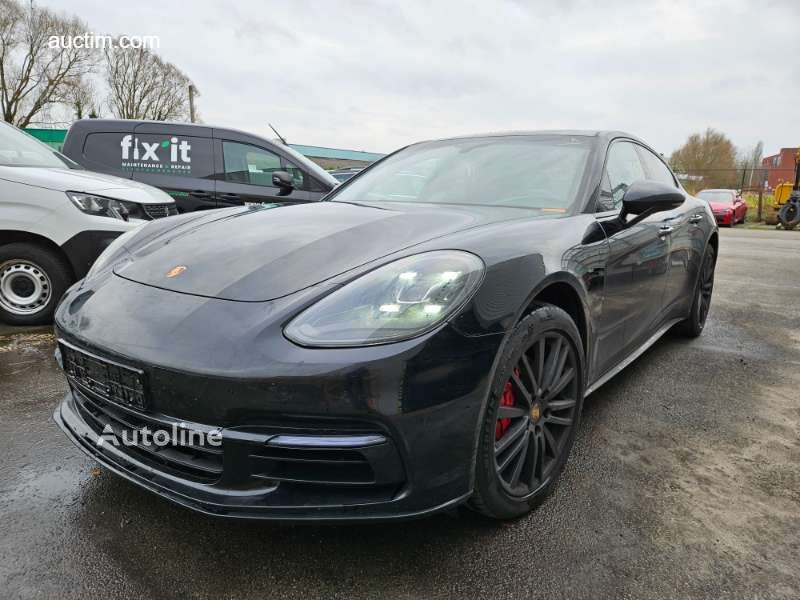 Prodaje se Porsche Panamera 3.0 V6 kupe na aukciji