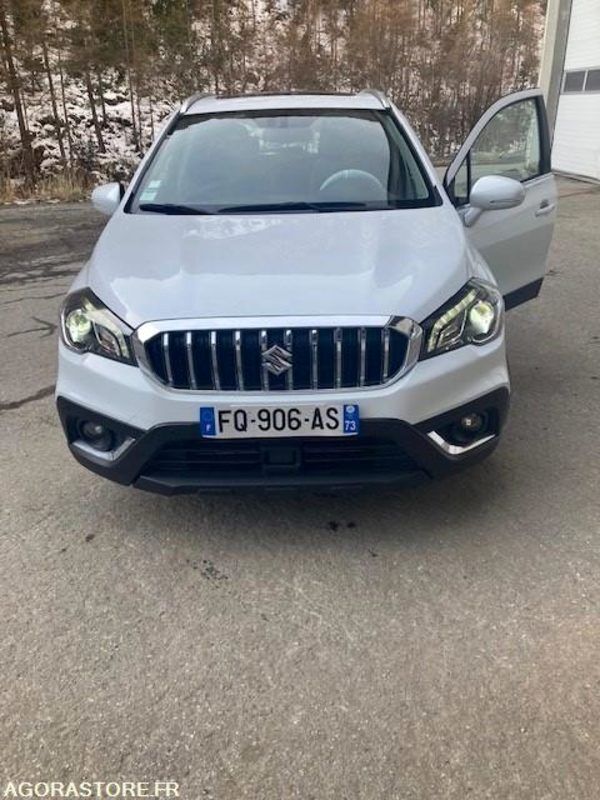 Prodaje se Suzuki SX4 krosover na aukciji