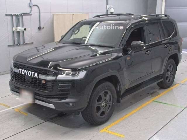 Toyota LAND CRUISER 300 terenac