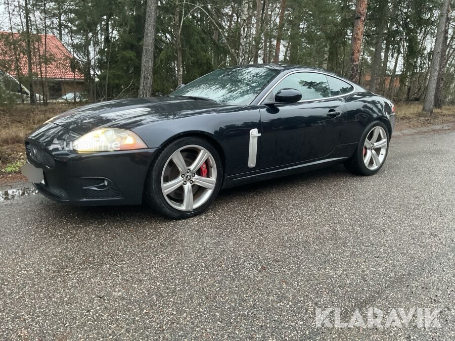 Prodaje se Jaguar XKR kupe na aukciji