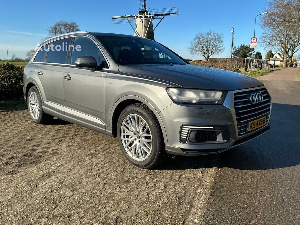 Prodaje se Audi Q7 E-TRON Sport Edition karavan na aukciji