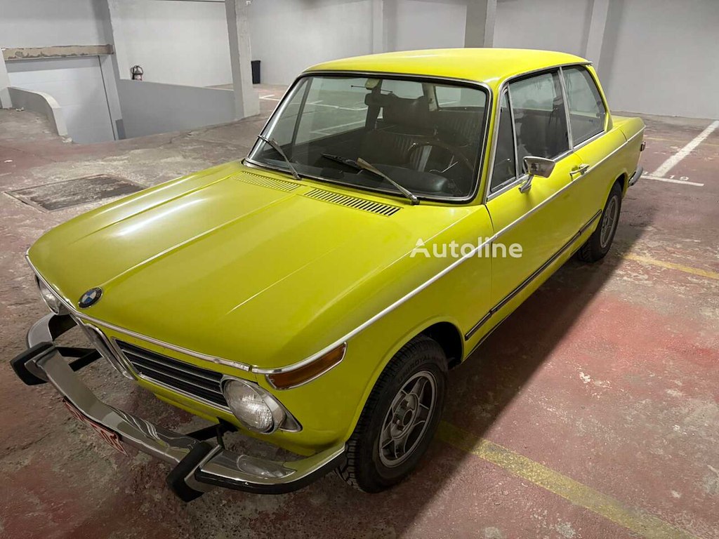 Prodaje se BMW 2002 kupe na aukciji