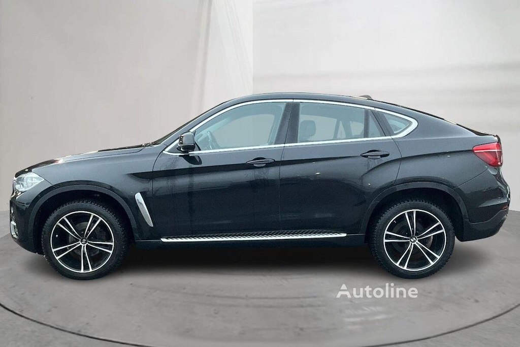 Prodaje se BMW X6 krosover na aukciji