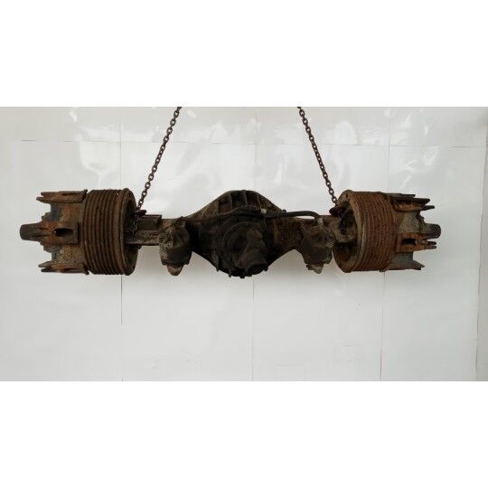 240131000030 osovina za Fiat 682 kamiona