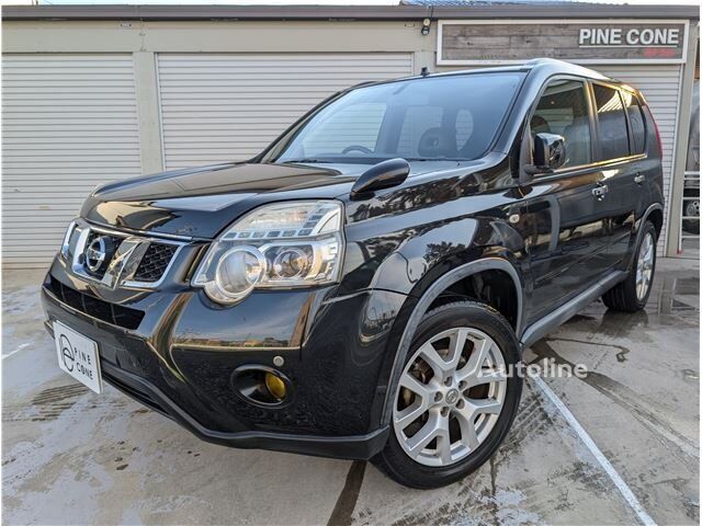 Nissan X-TRAIL terenac