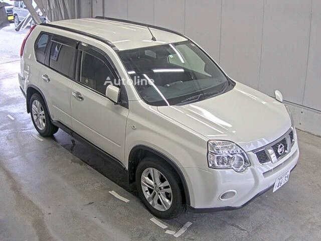 Nissan X-TRAIL terenac