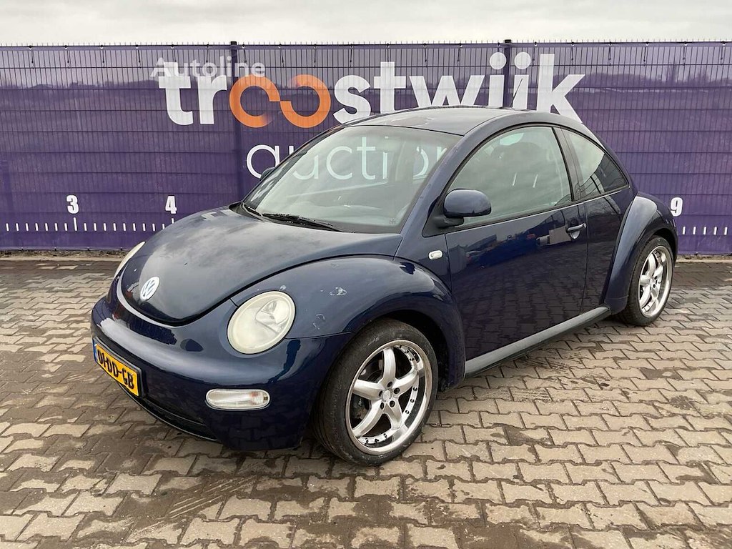 Prodaje se Volkswagen New Beetle kupe na aukciji