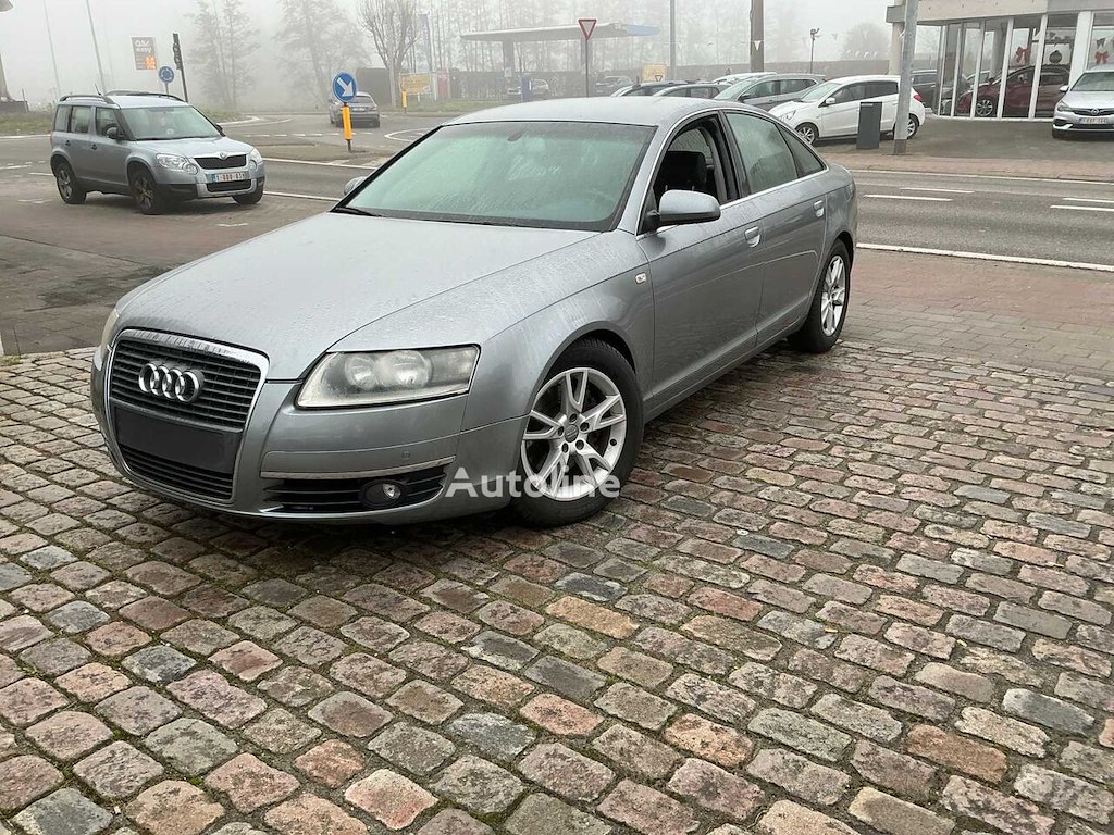 Prodaje se Audi A6 sedan na aukciji