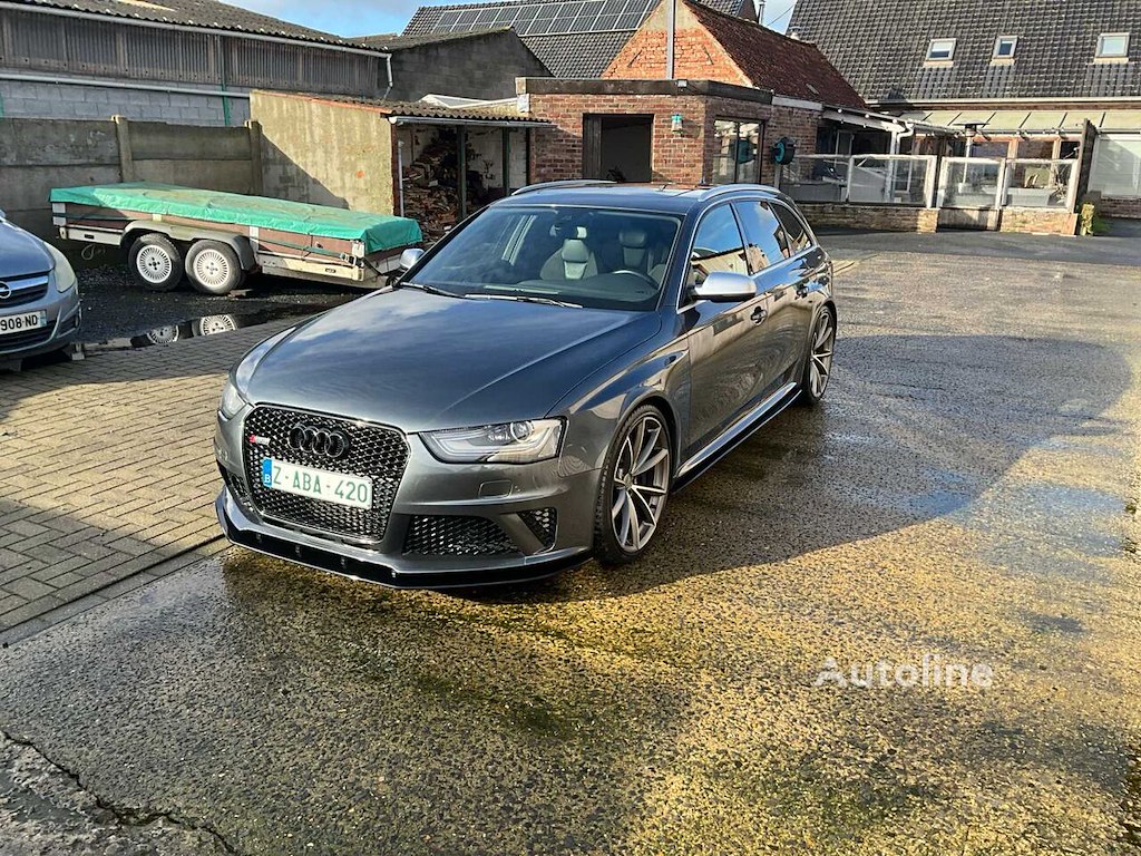 Prodaje se Audi RS 4 Avant karavan na aukciji