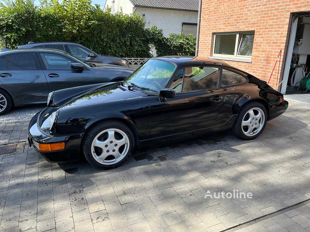 Prodaje se Porsche 964 Tiptronic Carrera 2 kupe na aukciji