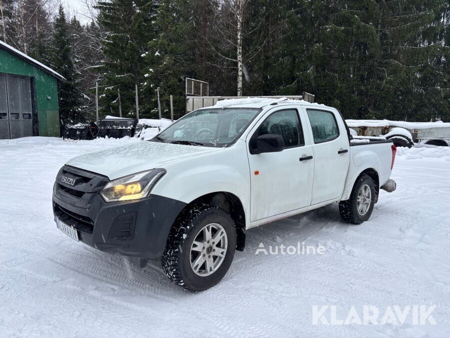 Prodaje se Isuzu D-max crew cab pikap na aukciji