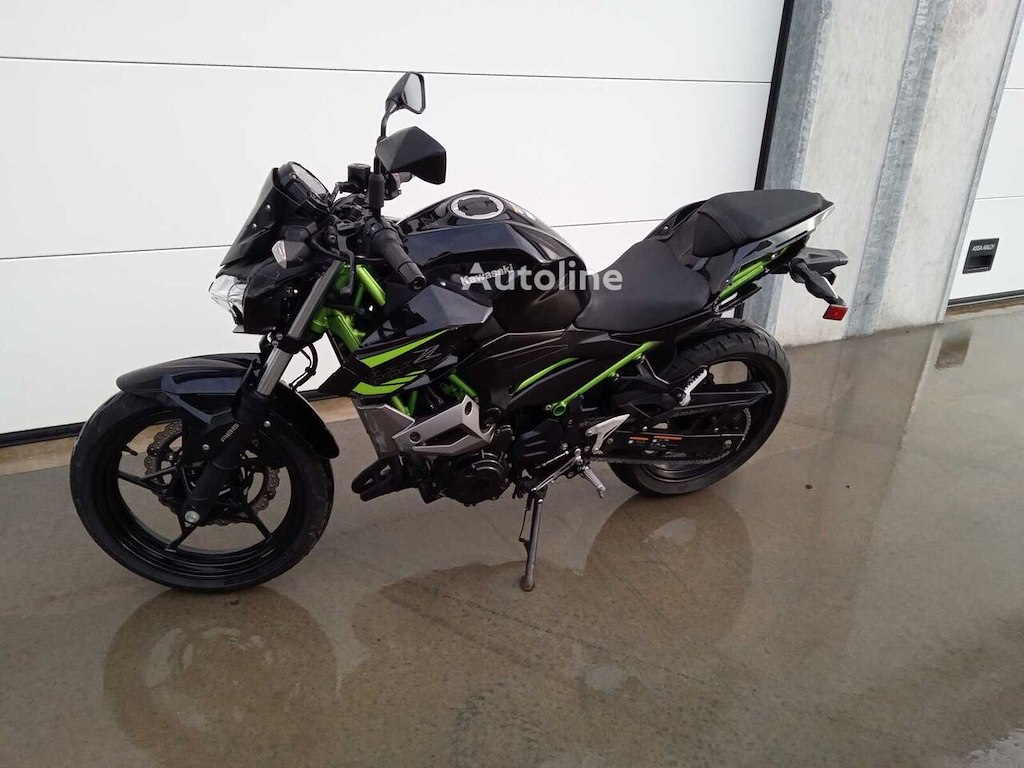 Prodaje se Kawasaki z400 motocikl na aukciji