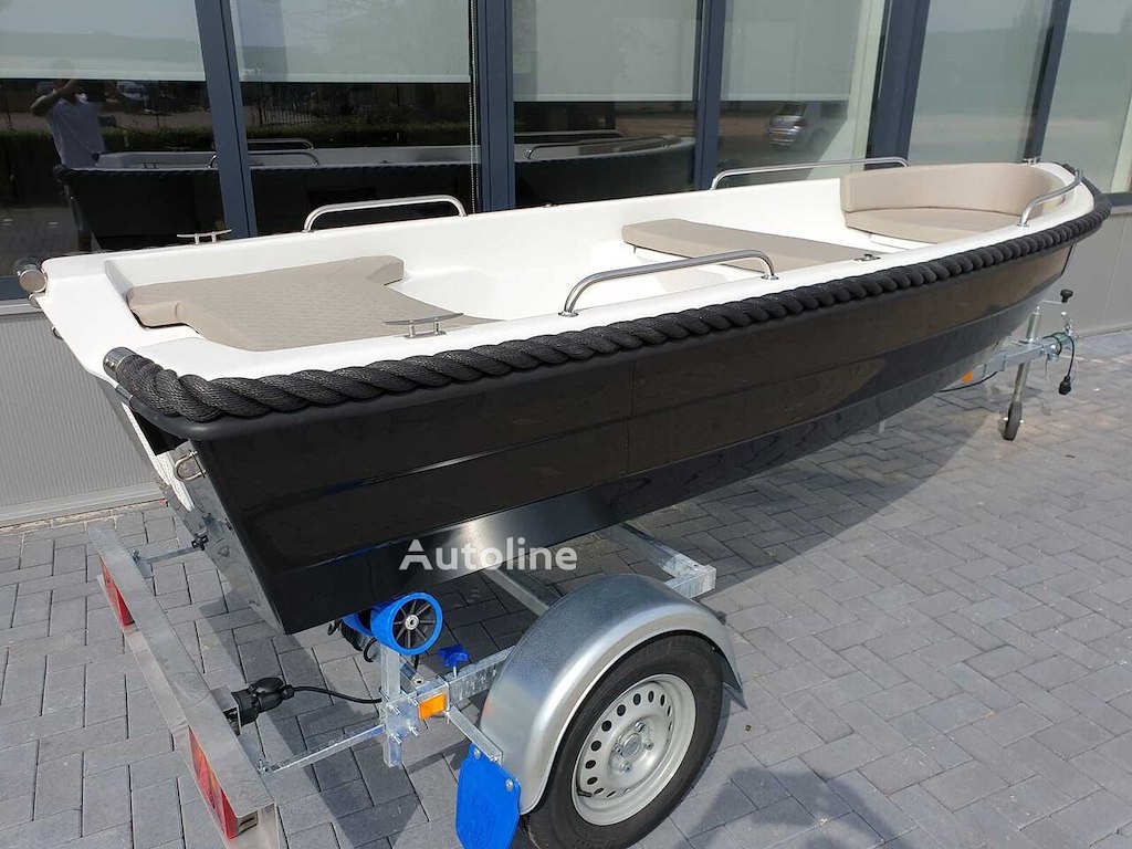 Prodaje se Sloep 400 Elegance + 650kg boottrailer čamac na aukciji