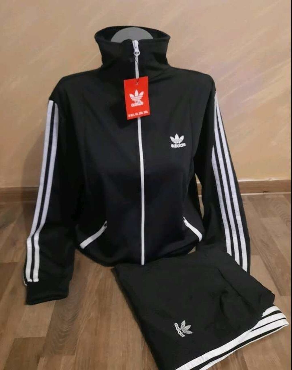 Adidas, 3XL (EU 46), Jednobojni, bоја - Crna