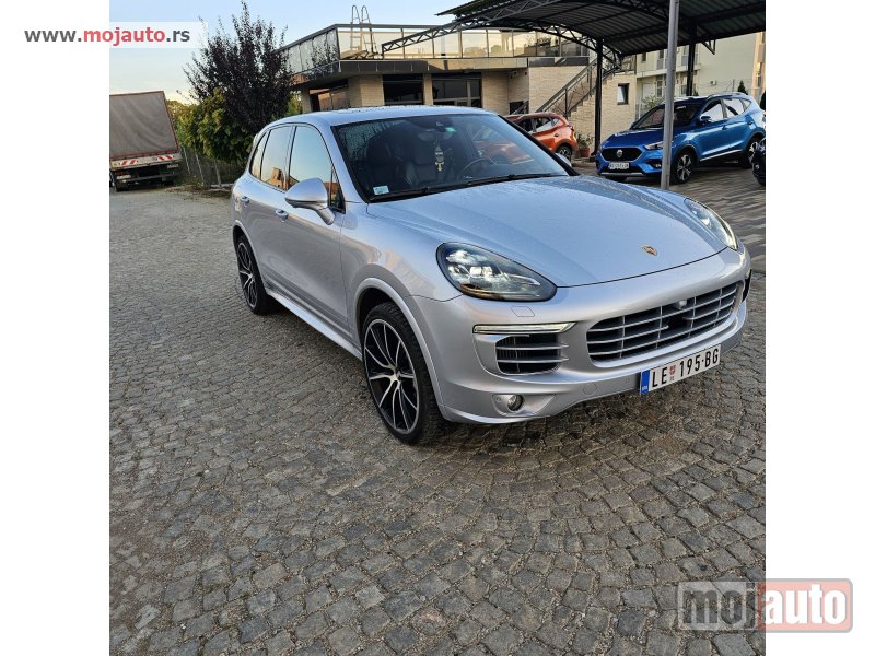 Porsche Cayenne S 4.2 V8