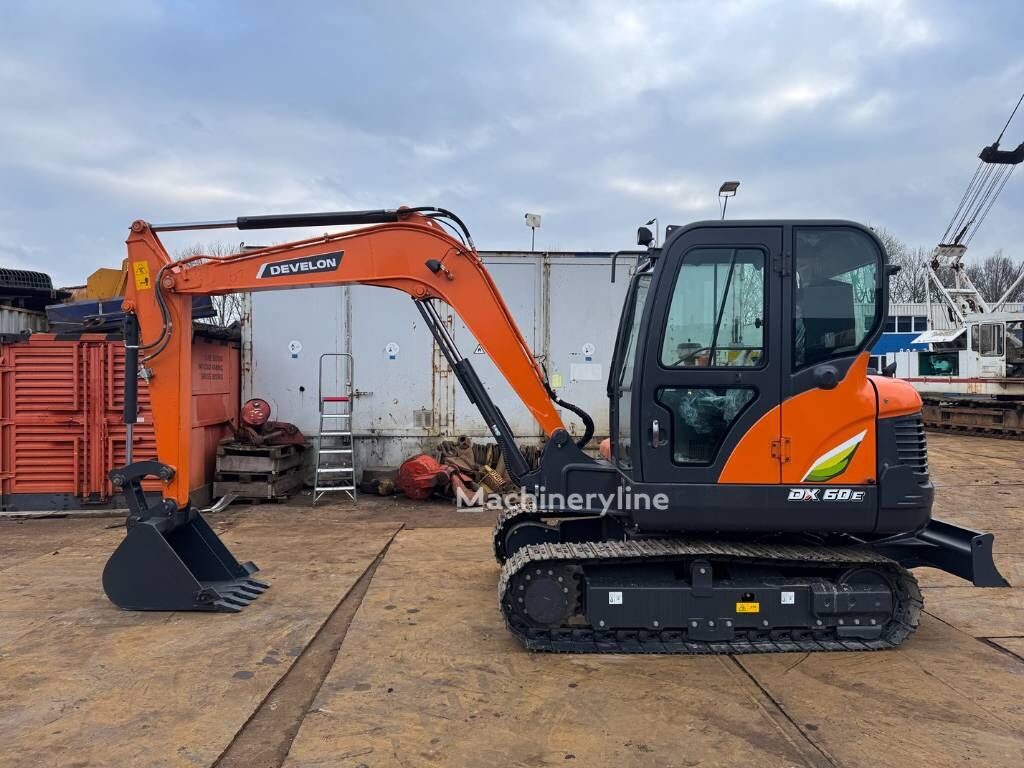 Novi Doosan dx60E-10N mini bager