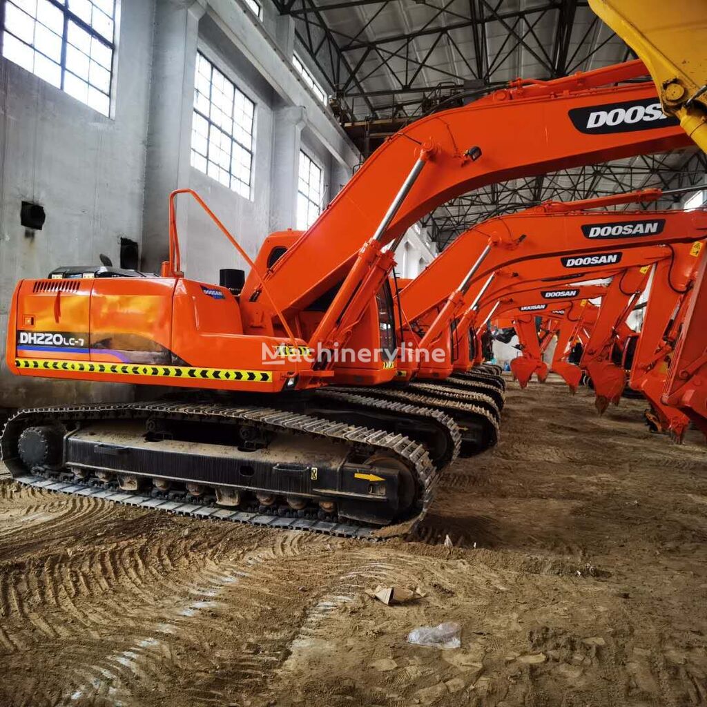 Doosan DH220 bager guseničar