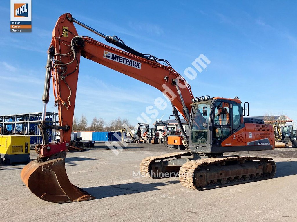 Doosan DX 225 LC-5 bager guseničar