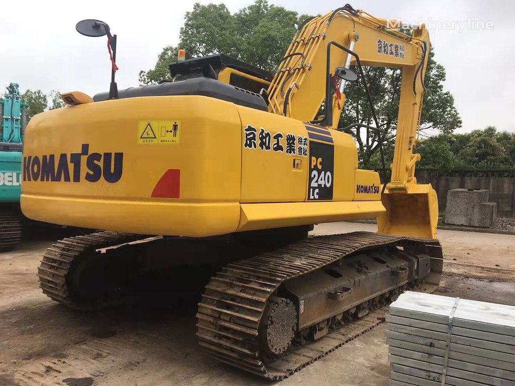 Komatsu PC240LC-8 bager guseničar