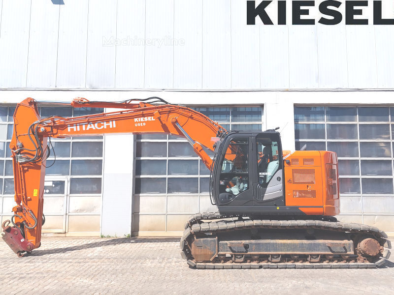 Hitachi ZX225USLC-6 bager guseničar