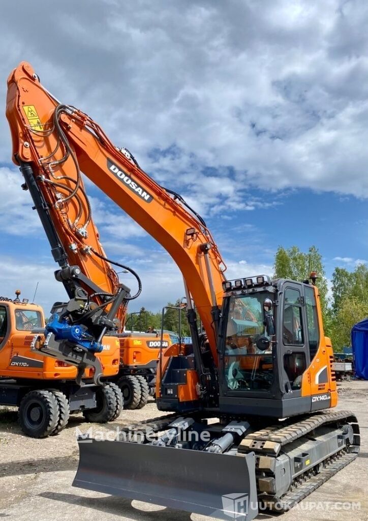 Prodaje se Doosan DX 140LCR-5 mini bager na aukciji