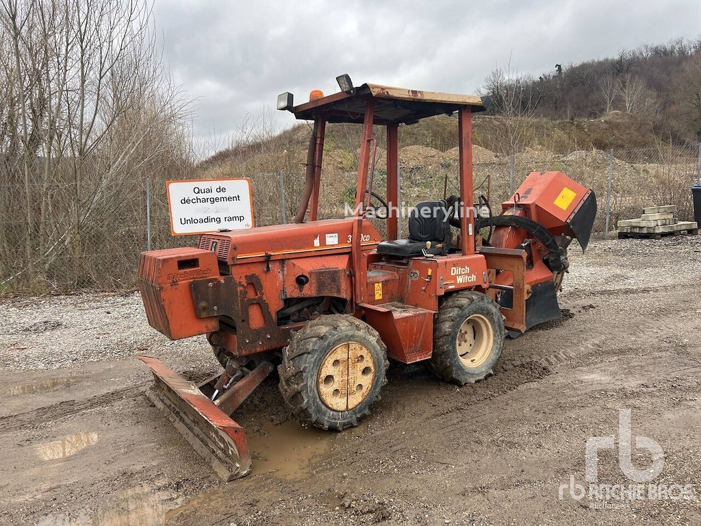 Prodaje se DITCH WITCH 3700CD 4x4 Trancheuse rovokopač na aukciji