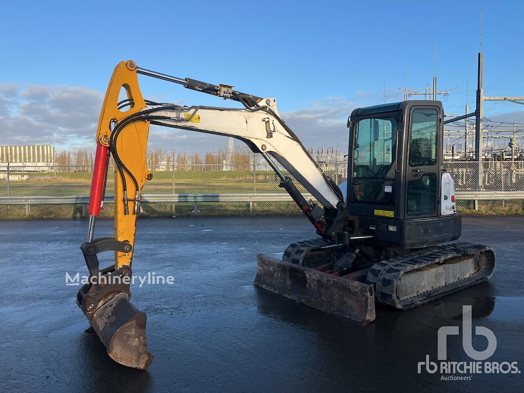 Prodaje se Bobcat E50EM mini bager na aukciji