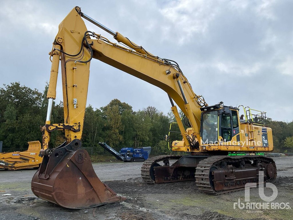 Prodaje se Komatsu PC700LC-8E0 bager guseničar na aukciji