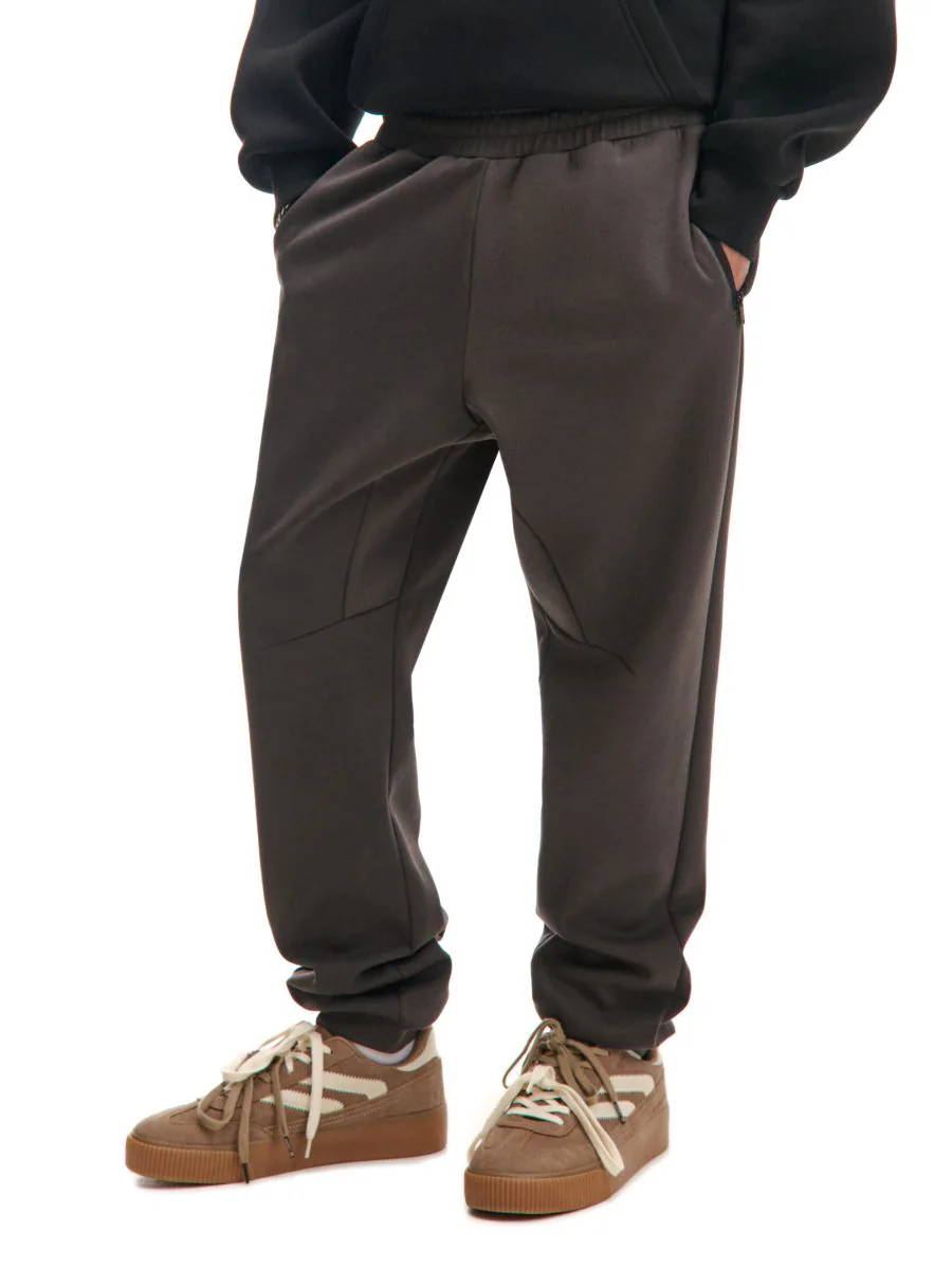 Sportske jogger pantalone
Sportske jogger pantalone