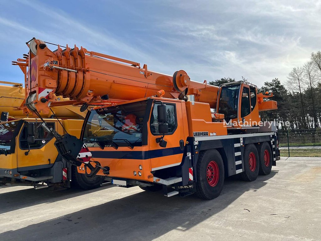 Liebherr LTM 1055-3.2 pokretna dizalica