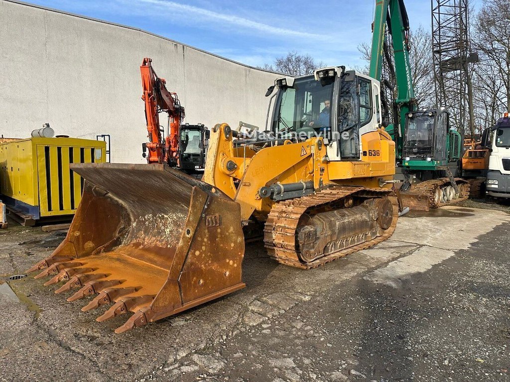 Liebherr LR 636 Laderaupe buldožer